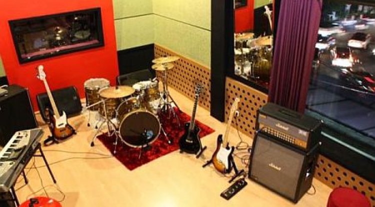 Membangun Studio Musik Profesional: Langkah-Langkah dan Rencana ...