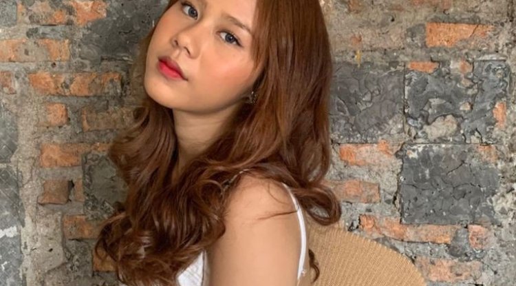 Kereta yang Terlalu Cepat: Refleksi Mengenai Waktu, Cinta, dan Ketidakpastian - RM.Synergy Blog ...